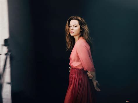 Cute Melissa George Sunday Herald Photoshoot 4k Wallpaper Download