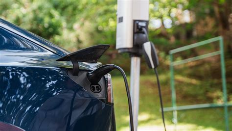 spaces spaces dynamic digital displays bring parking technology and