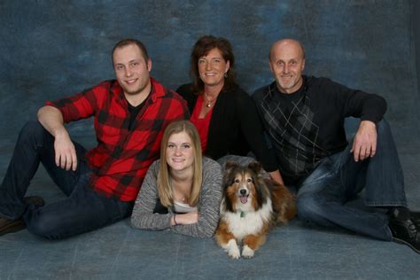 Family Portrait with dog © | Family portraits, Dogs, Portrait