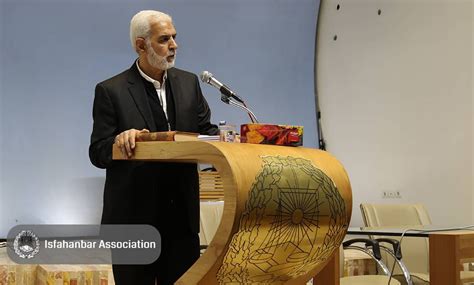 کارگاه آموزشی کارآموزان با حضور دکتر جواد کاشانی برگزار شد کانون وکلای دادگستری اصفهان