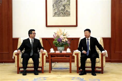 宋涛会见萧旭岑一行