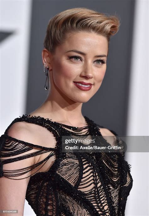 Actress Amber Heard Arrives At The Premiere Of Warner Bros Pictures