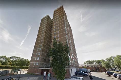 Highview House Fire Woman Dies In Fire At 17 Storey Block Of Flats