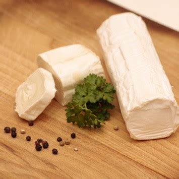 Bûche De Chèvre Ingrédient Cuisine Ta Mère