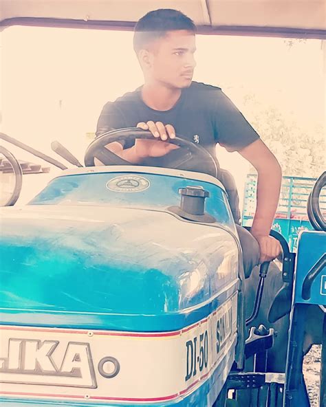 ऋषभ पाठक Rishabh Pathak 988373 • Instagram Photos And Videos