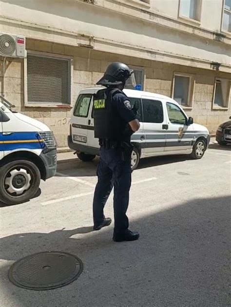 Duško Tanasković Na Saslušanju Zbog Ubistva Gorana Vlaovića Na Pagu Media