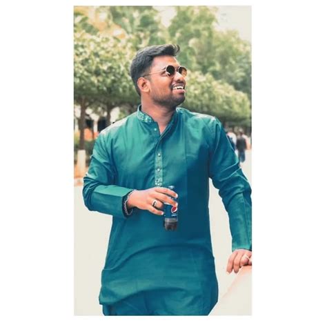 ‎👑شیعہ شیخ💪‎ Beingshaheedshaik • Threads Say More