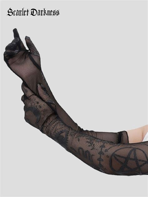 Scarlet Darkness Gloves