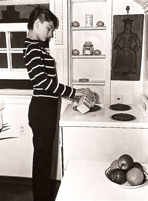 Audrey Hepburn In Her Manhattan Kitchen 1954 Audrey Hepburn Boatneck