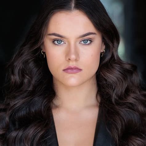 Bella Bellamcsporran • Threads Say More Bella Bellamcsporran • Threads Say More
