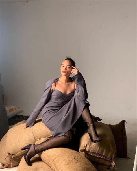 Aurora Ribero Jadi Remaja Yang Kecanduan Porno Di Film Like And Share