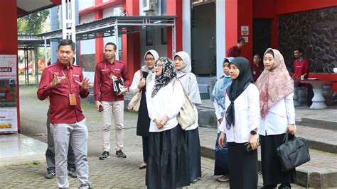 Kunjungan Fakultas Kedokteran Unej Ke Fakultas Hukum Unej Dalam Rangka