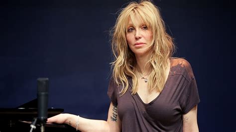 Courtney Love Avoue Avoir Failli Mourir Lété Dernier Jai été