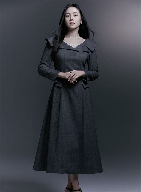 Pin By Auanio Day On Son Ye Jin Dress Beautiful Dresses Fashion