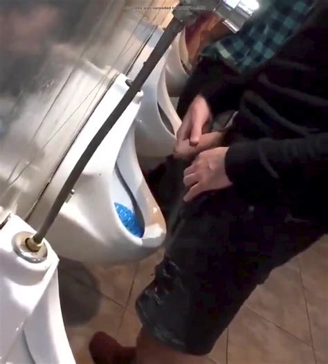 Urinal Pull 2