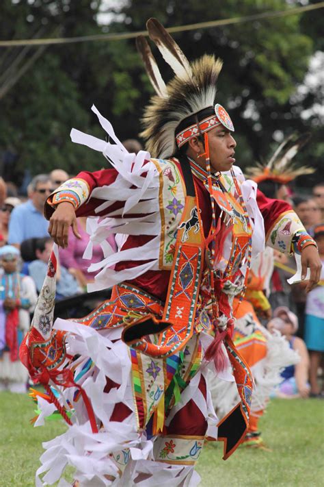 Grand River Champion Of Champions Pow Wow Chiefswood Park Native American Dance Native