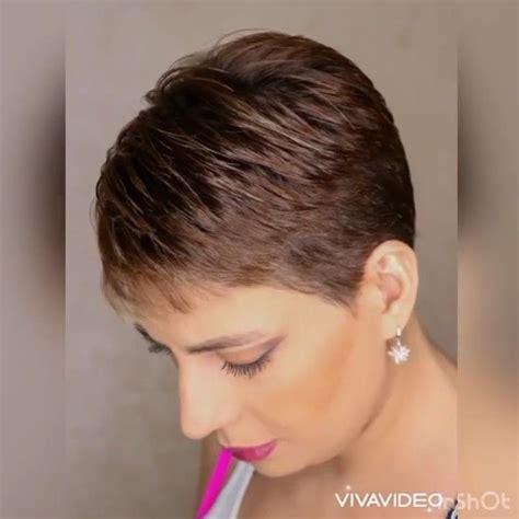 Épinglé Par Vera Pessoa Sur Como Fazer Short Cheveux Courts 50 Ans Et Plus Cheveux Courts