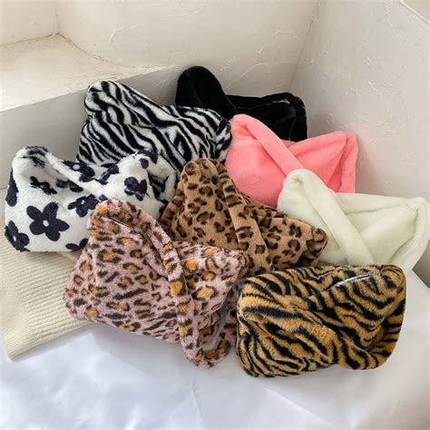 Ins Women Versitile Cute Plush Flower Pattern Shou Grandado