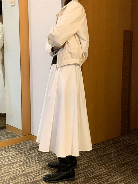 인아워 비엔나 플레어 스커트 3color