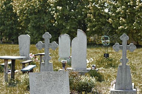 Premium Photo Old Cemetery Overgrown With Grass