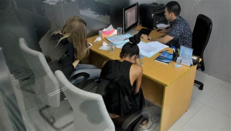 7 Wna Yang Menjadi Model Di Indonesia Terjaring Razia