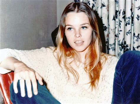 California Dreamgirl 30 Vintage Photos Of The Ultimate Hippy Chick