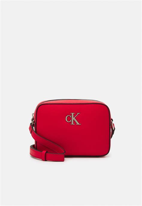 Calvin Klein Jeans Minimal Monogram Camera Bag Across Body Bag Candy Applered Zalando