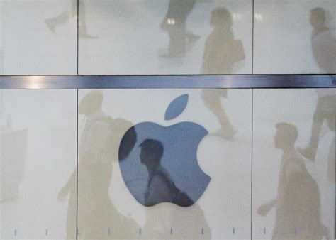 Ireland Wonders How To Spend Apple Back Tax Bonanza Euractiv