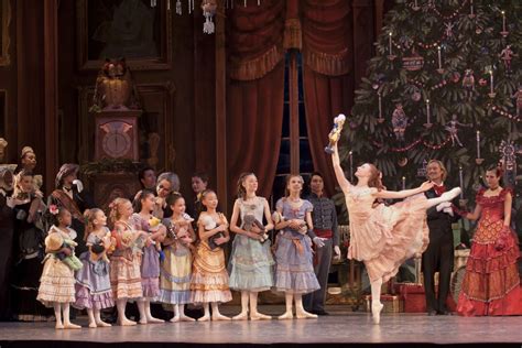 Female Ballet Dancers Nutcracker