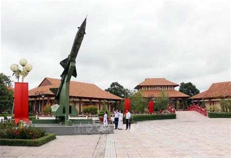 Vĩnh Long Dâng Hương Kỷ Niệm 105 Năm Ngày Sinh Giáo Sư Viện Sĩ Trần Đại Nghĩa Ảnh Thời Sự