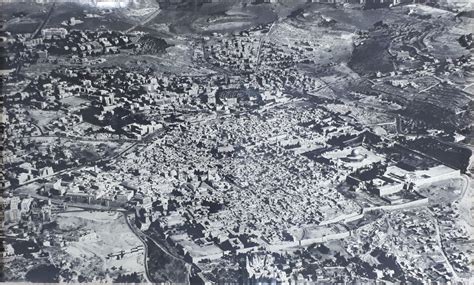 תצלום אויר גדול הר הבית וחומת ירושלים לאחר מלחמת ששת הימים Dynasty