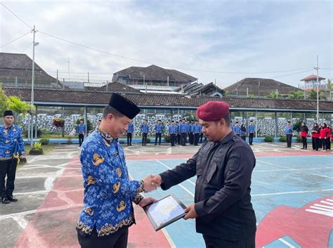 Terpilih Sebagai Pegawai Teladan Muchlis Ade Putra Ajak Jajaran Lapas Kelas Iib Tanjungpandan