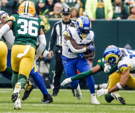 Super Bowl Champion Whos Earned 4 5m During Career Unemployed For Just One Day As Team Make