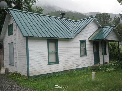 707 Ne Old Cascade Hwy Skykomish Wa 98288 Redfin