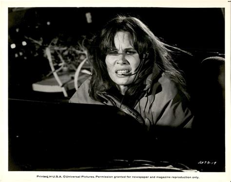 Karen Black Airport 1975