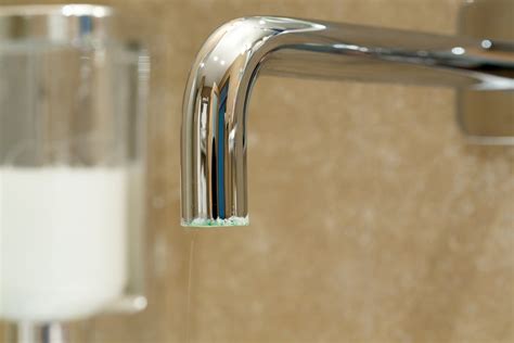水道蛇口の水垢取り方法 水道蛇口の汚れ落とし方 Ptdlc