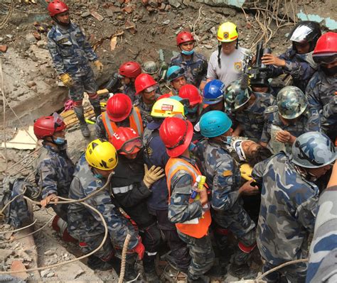 U S Rescuers Stand Ready To Find Earthquake Survivors Shareamerica