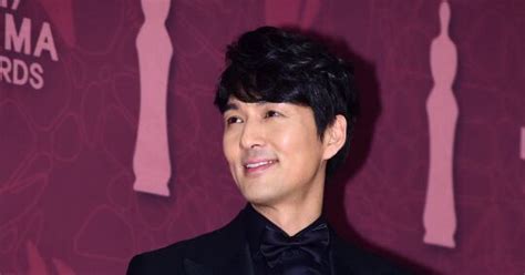 포토 이필모 부드러운 미소