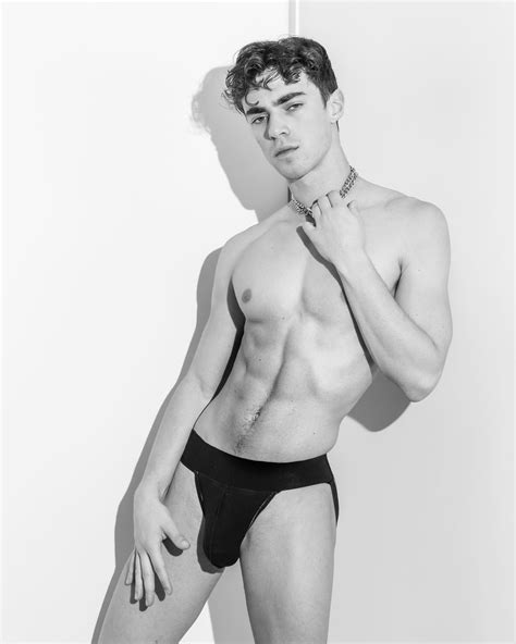 Nick Floyd Photographed By Alex Vainstein Xgv