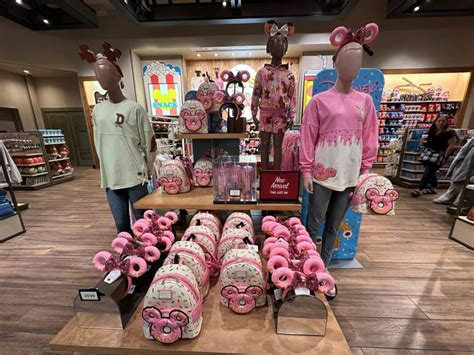 Disney Eats And Stitch Attacks Snacks Donut Collections Arrive At Disneyland Wdw News Today