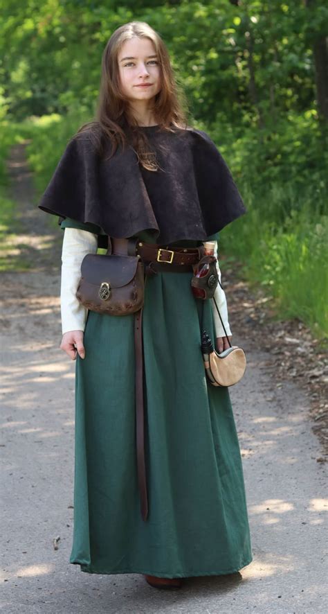 Die Kräuterfrau Medieval Apothecary Outfit Medieval Dress Woman