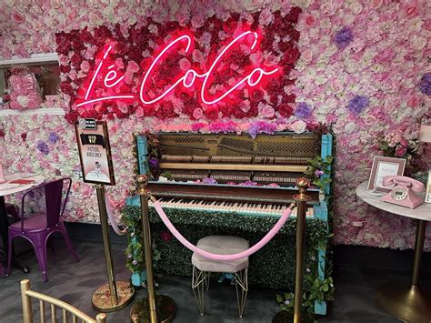 Le Coco Downey Ca 90241 Menu Reviews Hours And Contact