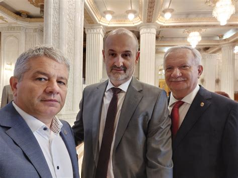 Vor Să Redeschidă Spitalul Din Bratca Un Asistent Medical A Inițiat