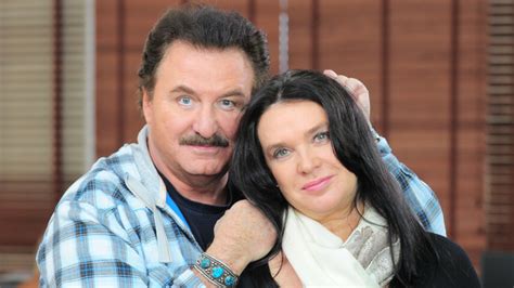 Krzysztof Krawczyk Wychowywał Je Jak Własne Dzieci Kim Były „córki
