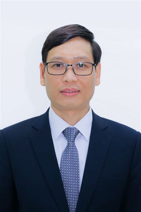 Phó Giám đốc Công Ty Qua Các Thời Kỳ