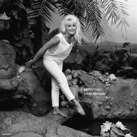 Actress Elke Sommer Circa 1963 News Photo Getty Images