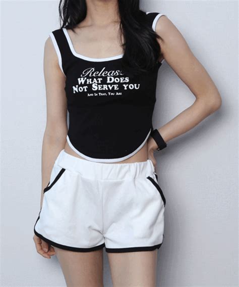 릴리스 배색 굴링 크롭 나시 파라노말샵 에이블리