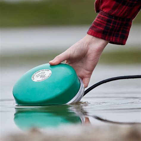 Farm Innovators 1250 Watts 75 Inch Cast Aluminum Floating Outdoor Pond