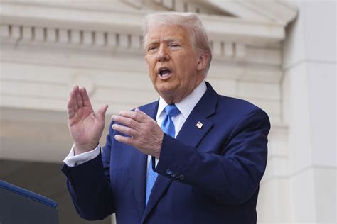 Donald Trumps New Approval Rating Stunning To Pollster