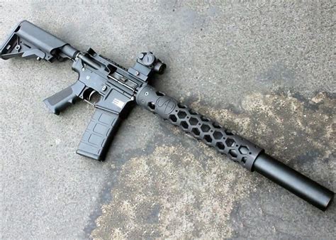 Built In Suppressor M4